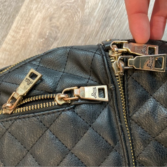 G.H. Bass & Co. | Bags | Gh Bass Co Black Vegan Leather Quilted ...